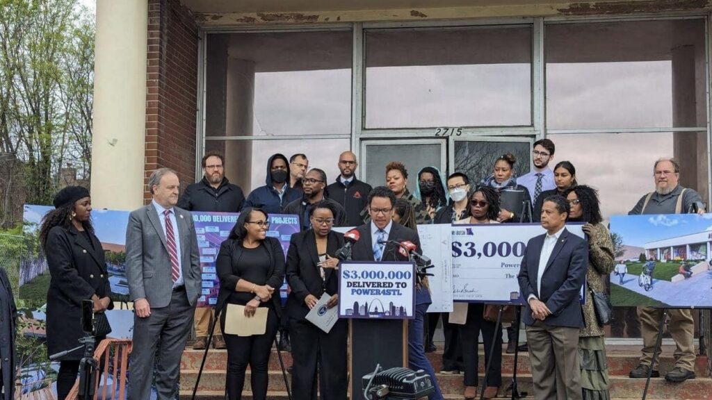CVI Programs: What They Are and How They Work | Everytown Support Fund